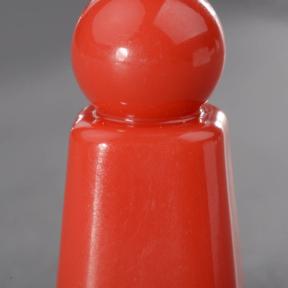 Round Head &Square Bottom Plastic Pawn Red