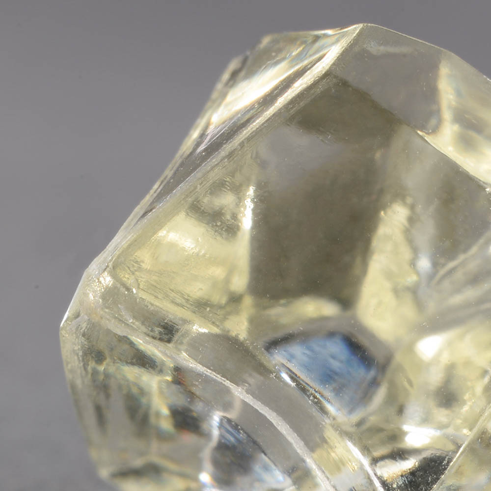 14mm Plastic Crystal Plastic Pawn Light Green