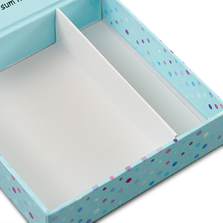 Custom Easy Flip Game Box 96 X 96 X 24mm magnetic with finger hole