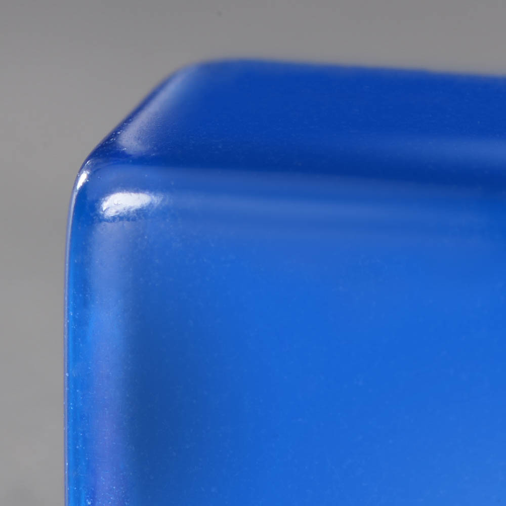 Plastic Cube Blue 8mm
